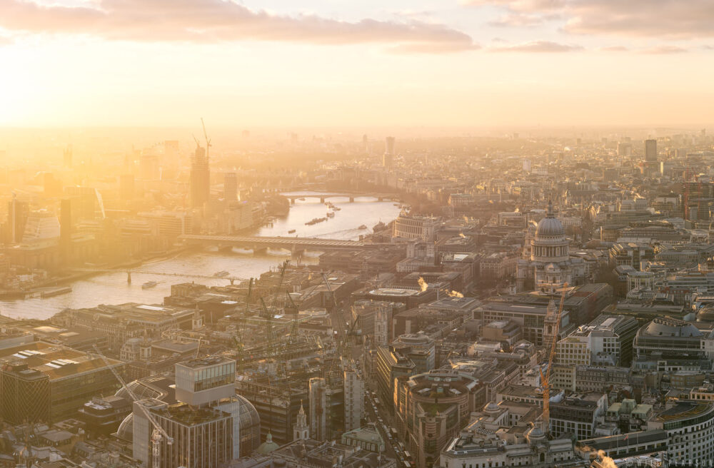 London Skyline Gigapixel Panorama: Winter Sun London
